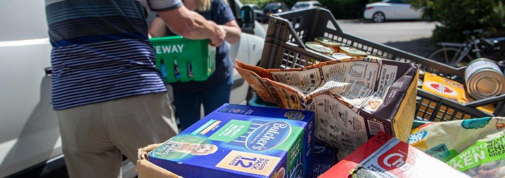 Help a pet food bank | RSPCA - RSPCA - rspca.org.uk